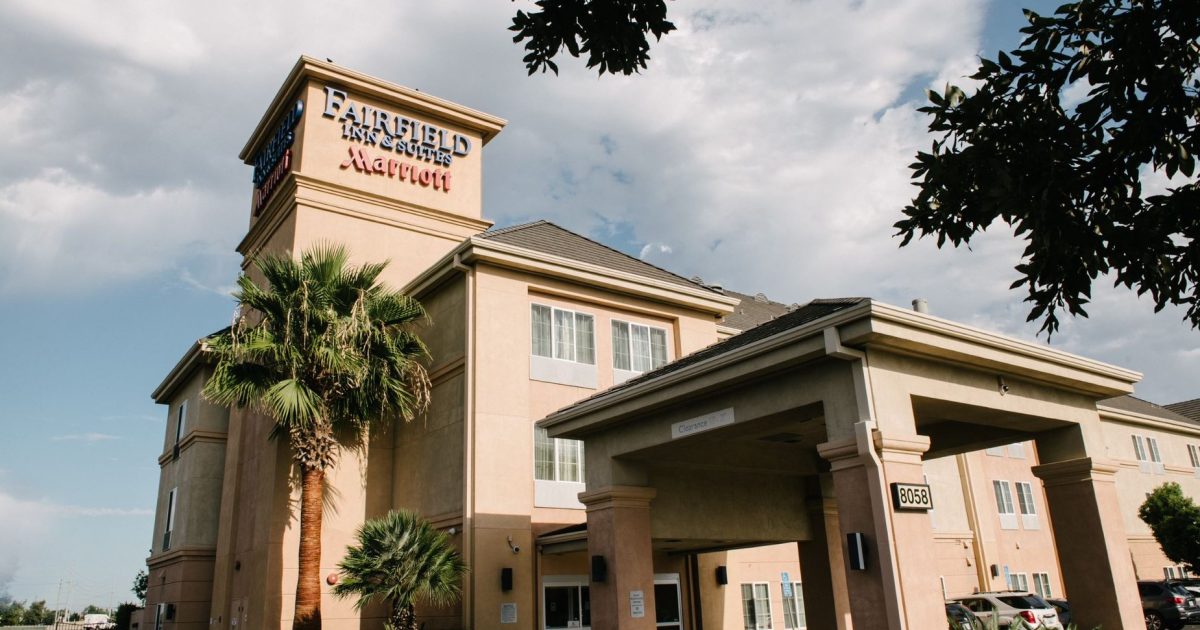 Fairfield Inn & Suites by Marriott | Explore Elk Grove