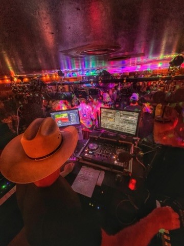 Y-Not Club | Explore Elk Grove